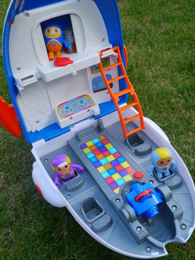 Go Jetters toys review - Fisher Price Go Jetters toys tested out
